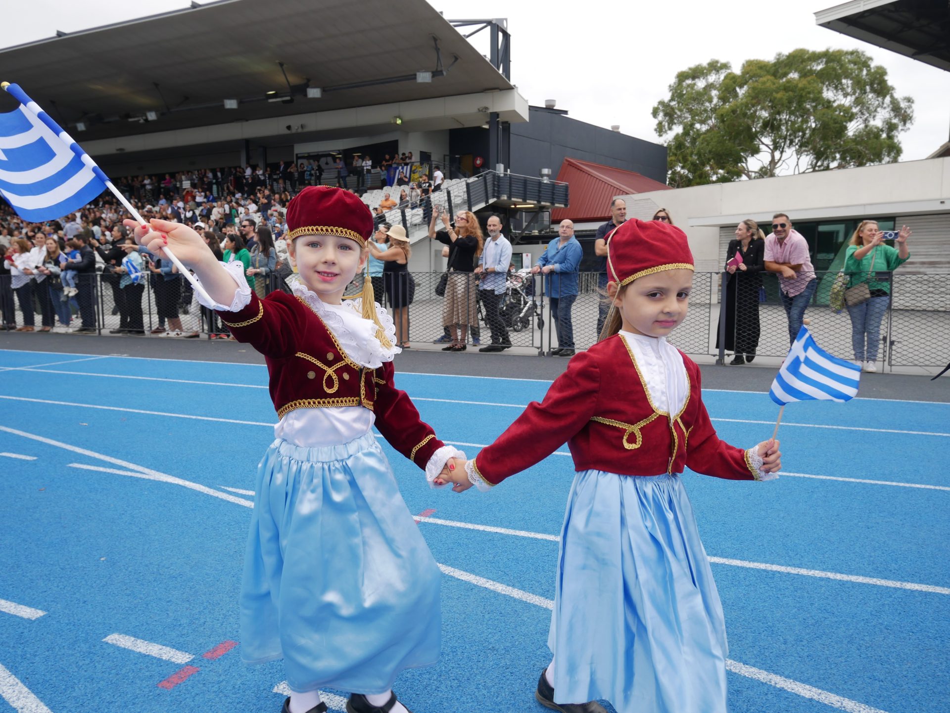 Victoria celebrates Greek Independence Day with parade at Lakeside ...