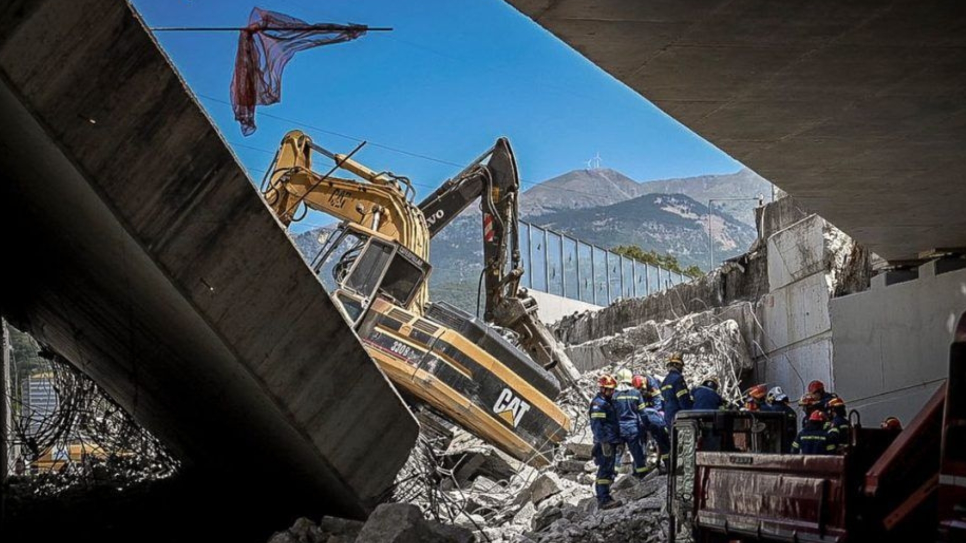Collapse bridge in Greece – The Greek Herald