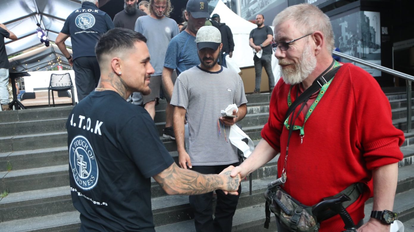 George Kambosos Jr brings 'A Touch Of Kindness' to Sydney – The Greek ...