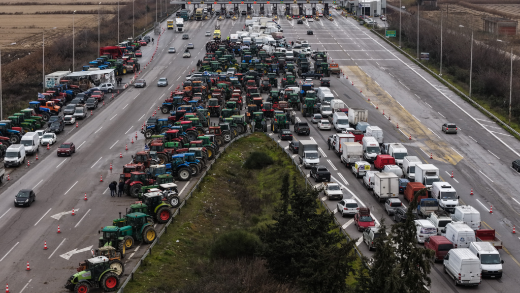 Greek farmers escalate protests after rejecting measures – The Greek Herald